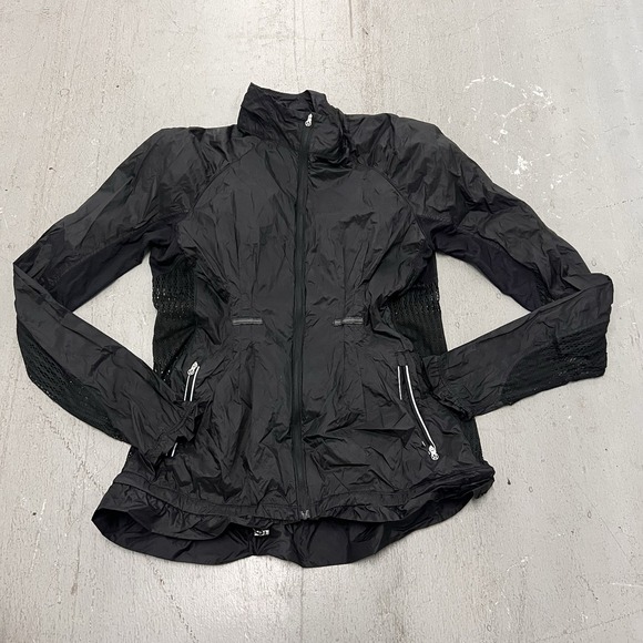 Lemon | Jackets & Coats | Lululemon Run Wild Jacket Size 6 Full Zip ...
